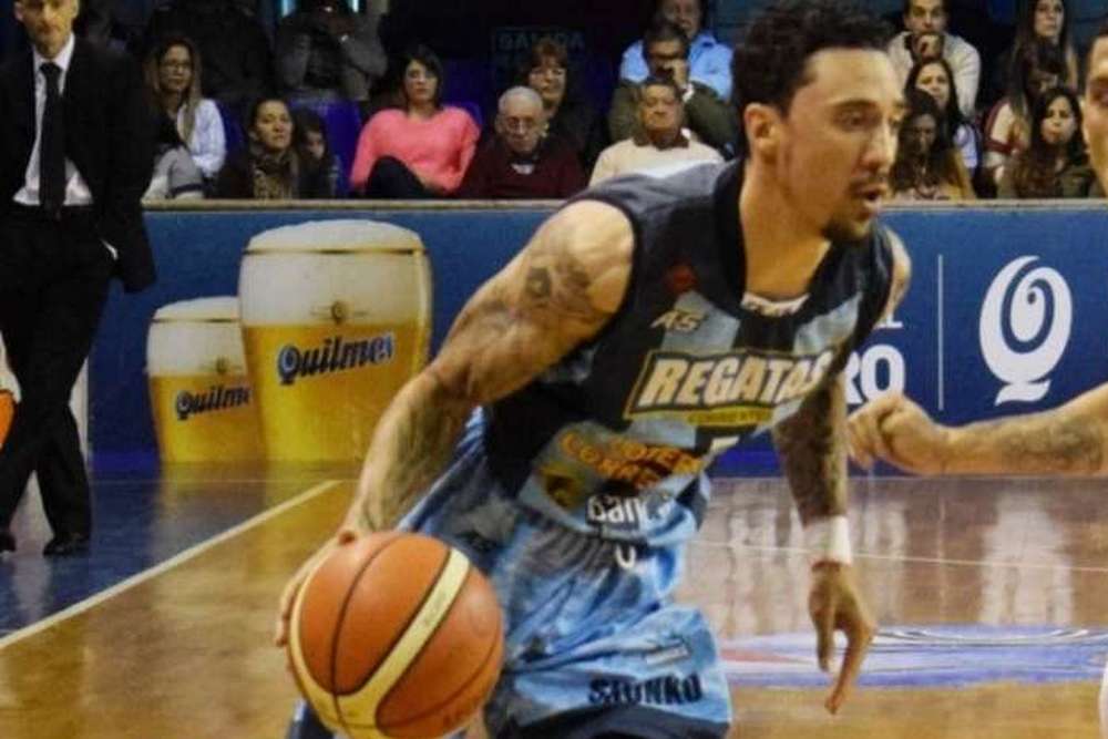 Atenas confirmó la contratación de Donald Sims