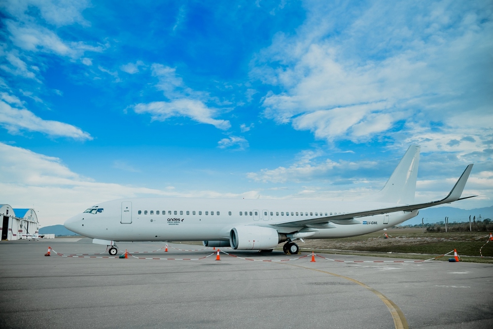 Andes incorpora el primer Boeing 737-800 a su flota