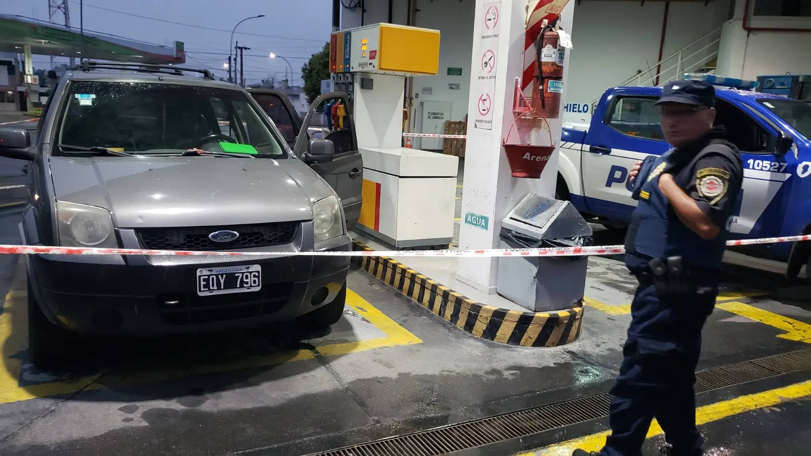 La esposa del hombre que murió en la estación de servicio, volvió a ...