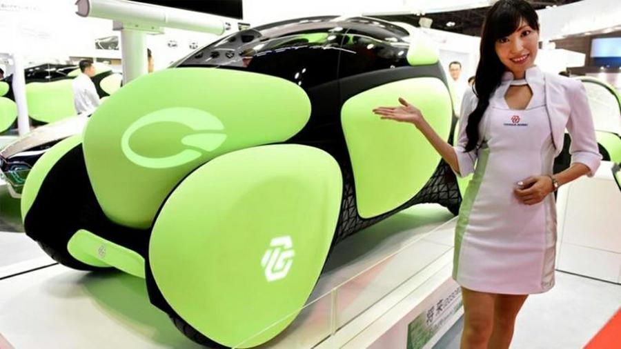 Antichoques: crean un auto de goma que sería irrompible