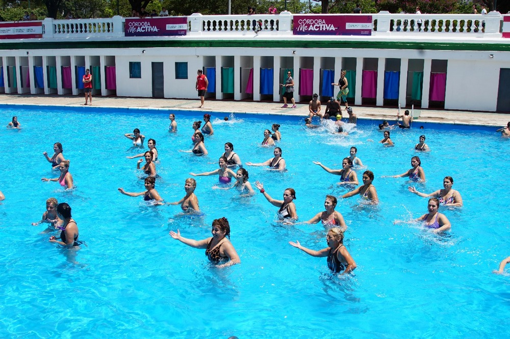 La pileta del Parque Sarmiento festejó sus primeros 100 años