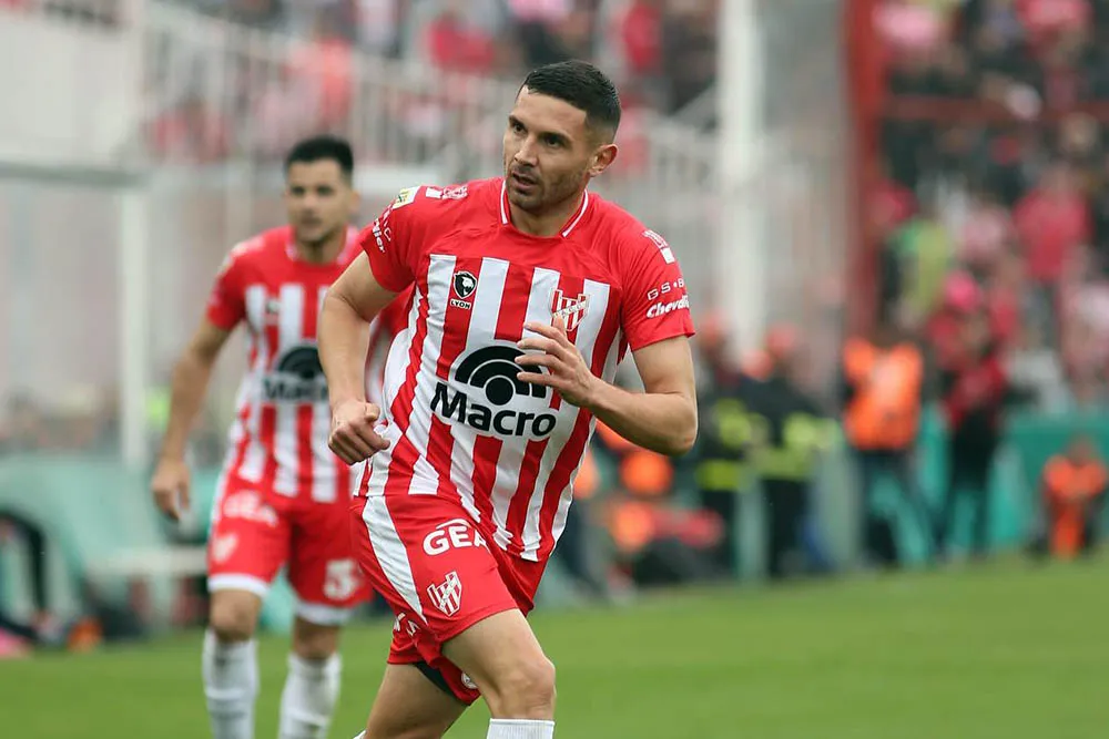 Adrián "Maravilla" Martínez deja Instituto por el Al Ittihad de Arabia ...