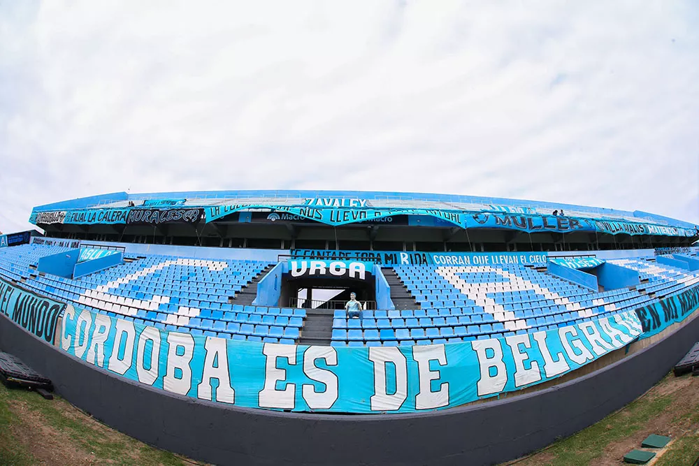 El "Gigante de Alberdi" ya luce su metamorfosis más emblemática