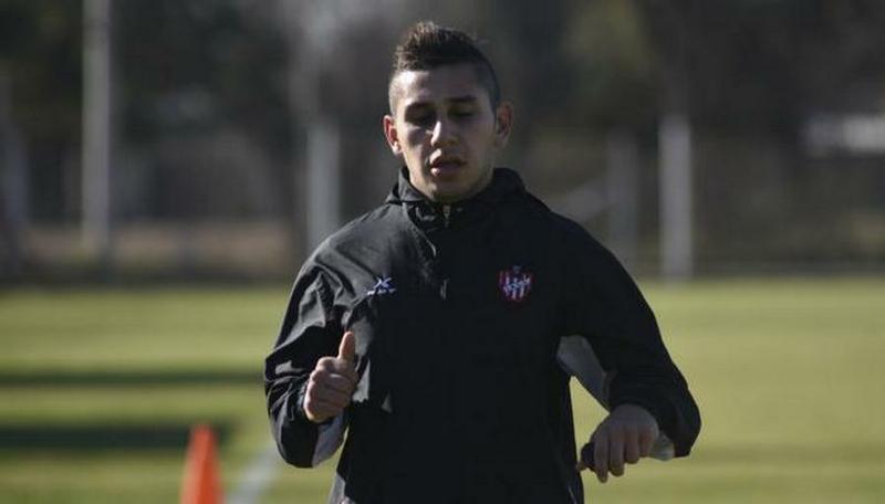 Orfano vuelve en Instituto