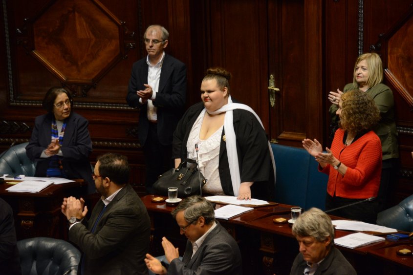 Uruguay: asumió Michelle Suárez, la primera senadora transexual