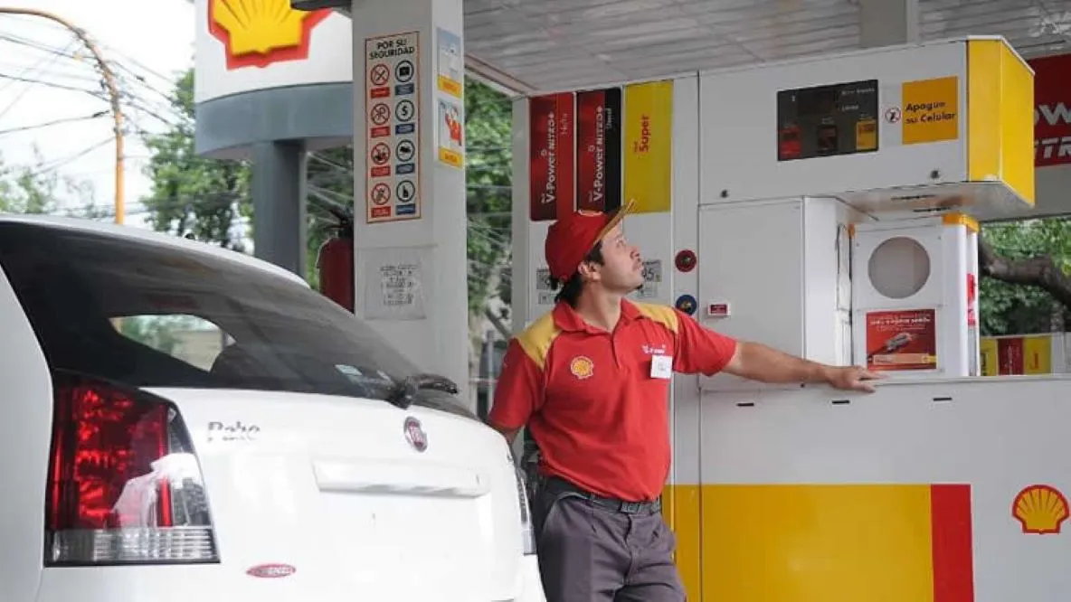 La petrolera Shell aumentó 37 por ciento promedio los precios de los combustibles